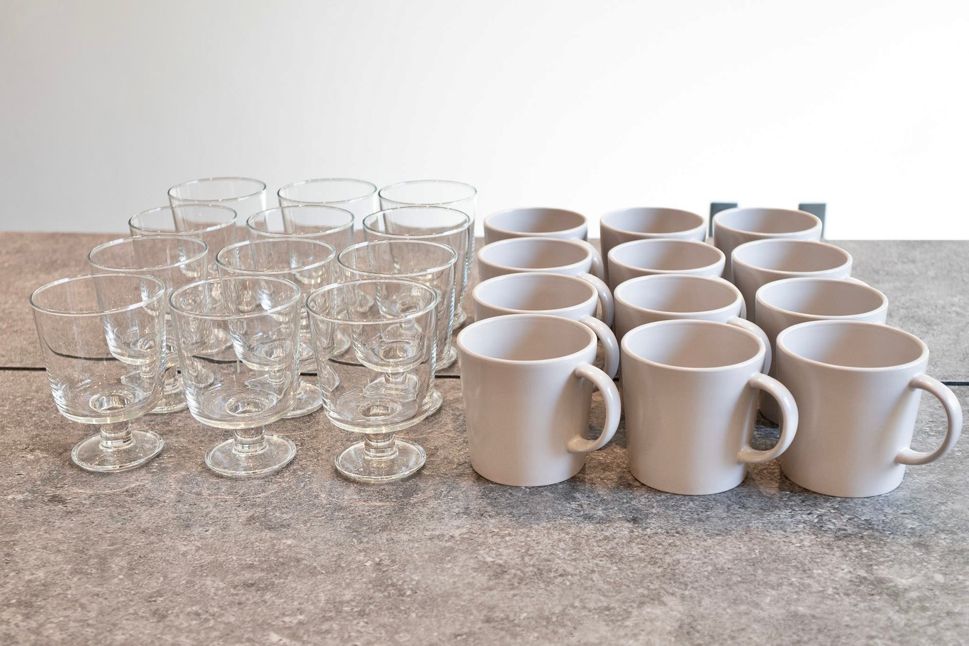 池袋駅3分🚃24H/最大30名着席🎉大型スクリーン🎬映画・大人気ゲーム機🎮おしゃれなケータリング♪の写真16