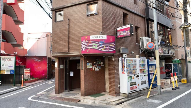 池袋駅3分🚃24H/最大30名着席🎉大型スクリーン🎬映画・大人気ゲーム機🎮おしゃれなケータリング♪の写真30