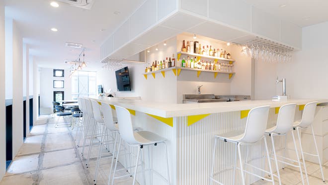 パーティ・写真撮影に最適! 日本橋駅徒歩2分のバーの写真1