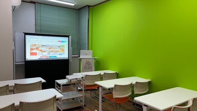 【旭橋駅徒歩5分】定員12+α名!プロジェクター含む備品・高速Wi-Fi無料!東町103会議室の写真1