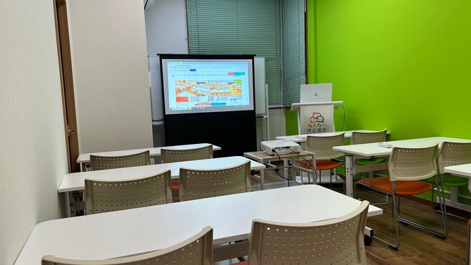 【旭橋駅徒歩5分】定員12+α名!プロジェクター含む備品・高速Wi-Fi無料!東町103会議室の写真5