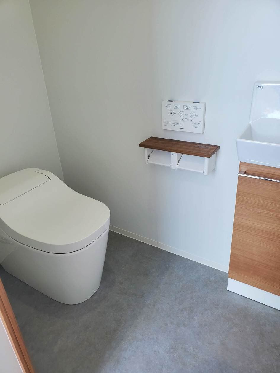 宮崎駅から徒歩15分、車で5分　オプションで駐車スペース7台あります。の写真8