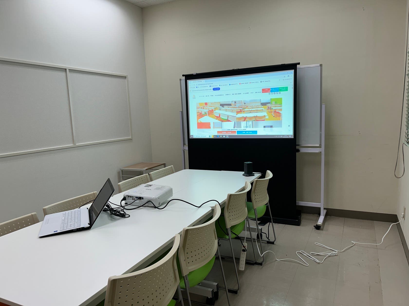 【旭橋駅徒歩5分】定員8＋α名！プロジェクター含む備品・高速Wi-Fi無料！東町102会議室の写真4