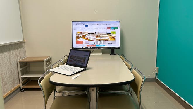 【旭橋駅徒歩5分】定員6+α名!プロジェクター含む備品・高速Wi-Fi無料!東町101会議室の写真1