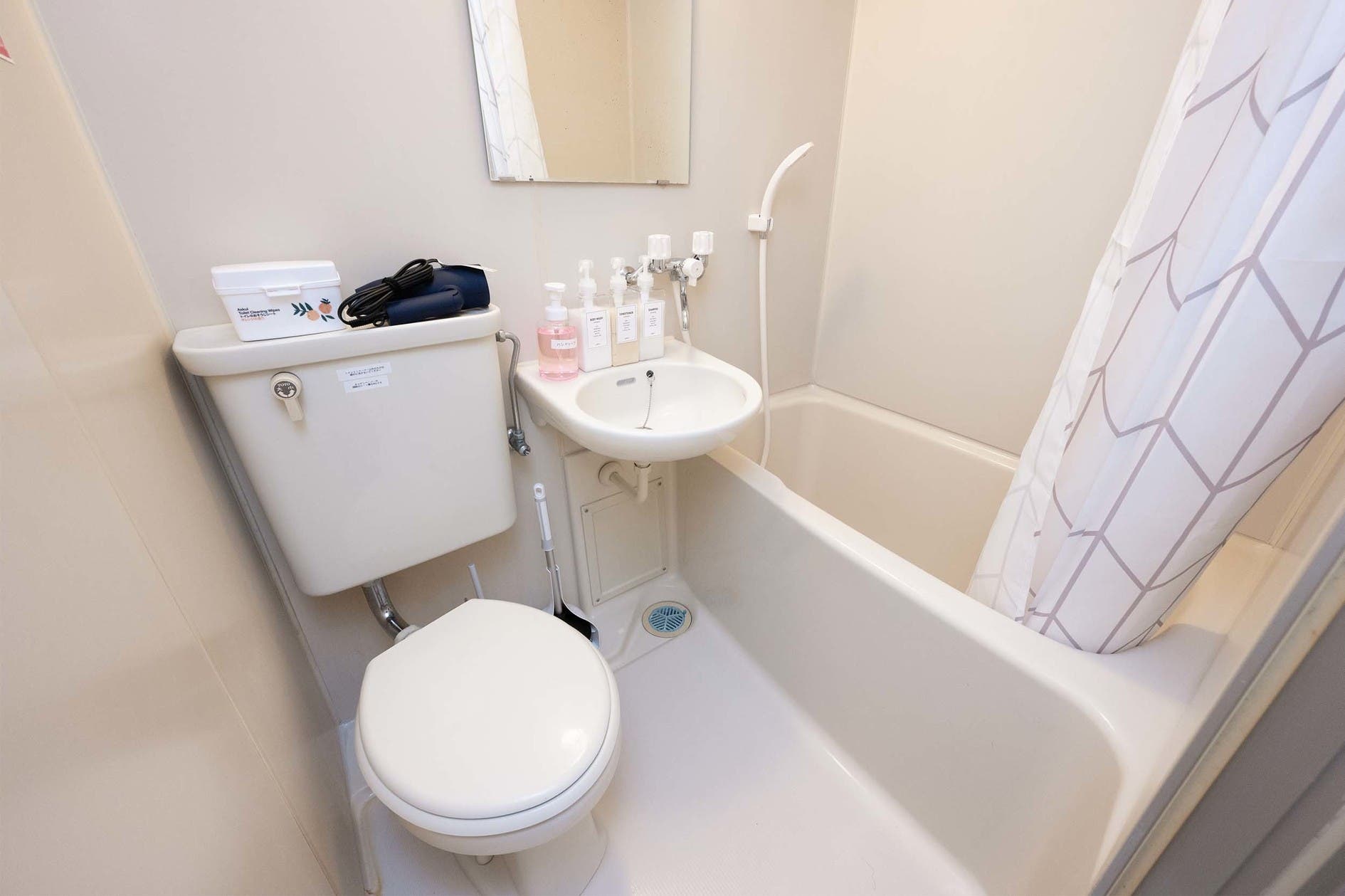 ③浴室（お風呂・シャワー）のご利用※タオル類は置いてありませんのでお近くでお買い求めくださいの画像1