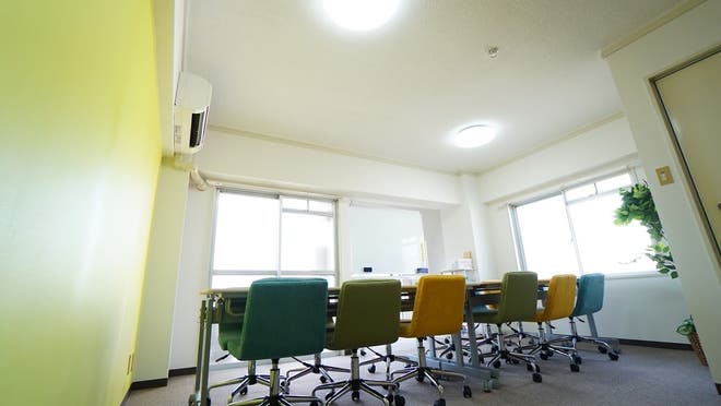 ✌️11月割✌️🥳新大阪駅徒歩2分🎉最大12名/Wi-Fi/大型モニター/プロジェクター/会議/ワーク/撮影<レオン会議室>の写真13