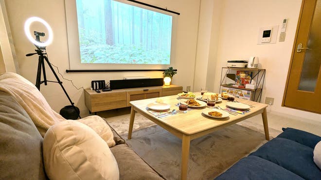 🎀四条烏丸すぐ🎀おうちデート・推し活💛ぬくぬくコタツ&ごろごろソファ&プロジェクター🎬 あなただけのプライベート空間🏠の写真9