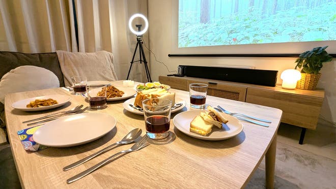 🎀四条烏丸すぐ🎀おうちデート・推し活💛ぬくぬくコタツ&ごろごろソファ&プロジェクター🎬 あなただけのプライベート空間🏠の写真8