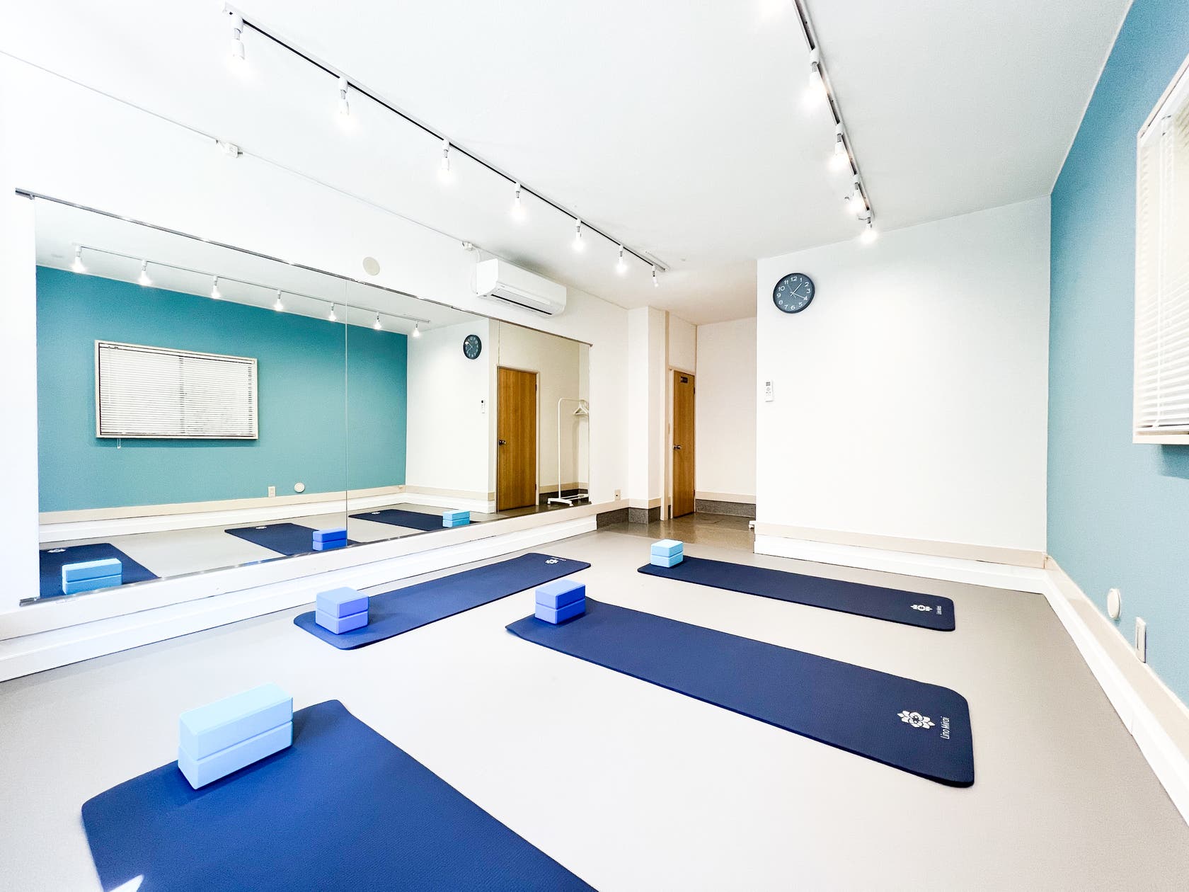 【地域最安値✨】ＪR西日暮里5分！最高級舞台床リノリウム・ダンス・バレエ・フラダンス等気軽に使えるかわいいスタジオ！の写真6