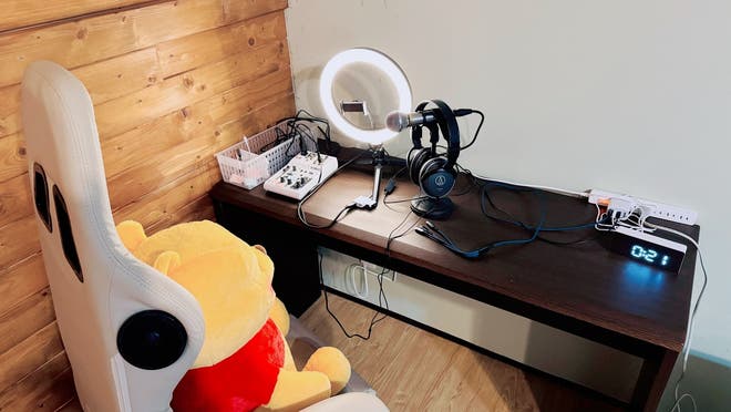 ✨️新規-𝙊𝙋𝙀𝙉-✨️ 格安!暖かい雰囲気の広々としたお部屋です(*´꒳`*)🌟配信機材完備🌟オフ会🌟推し活🌟の写真3