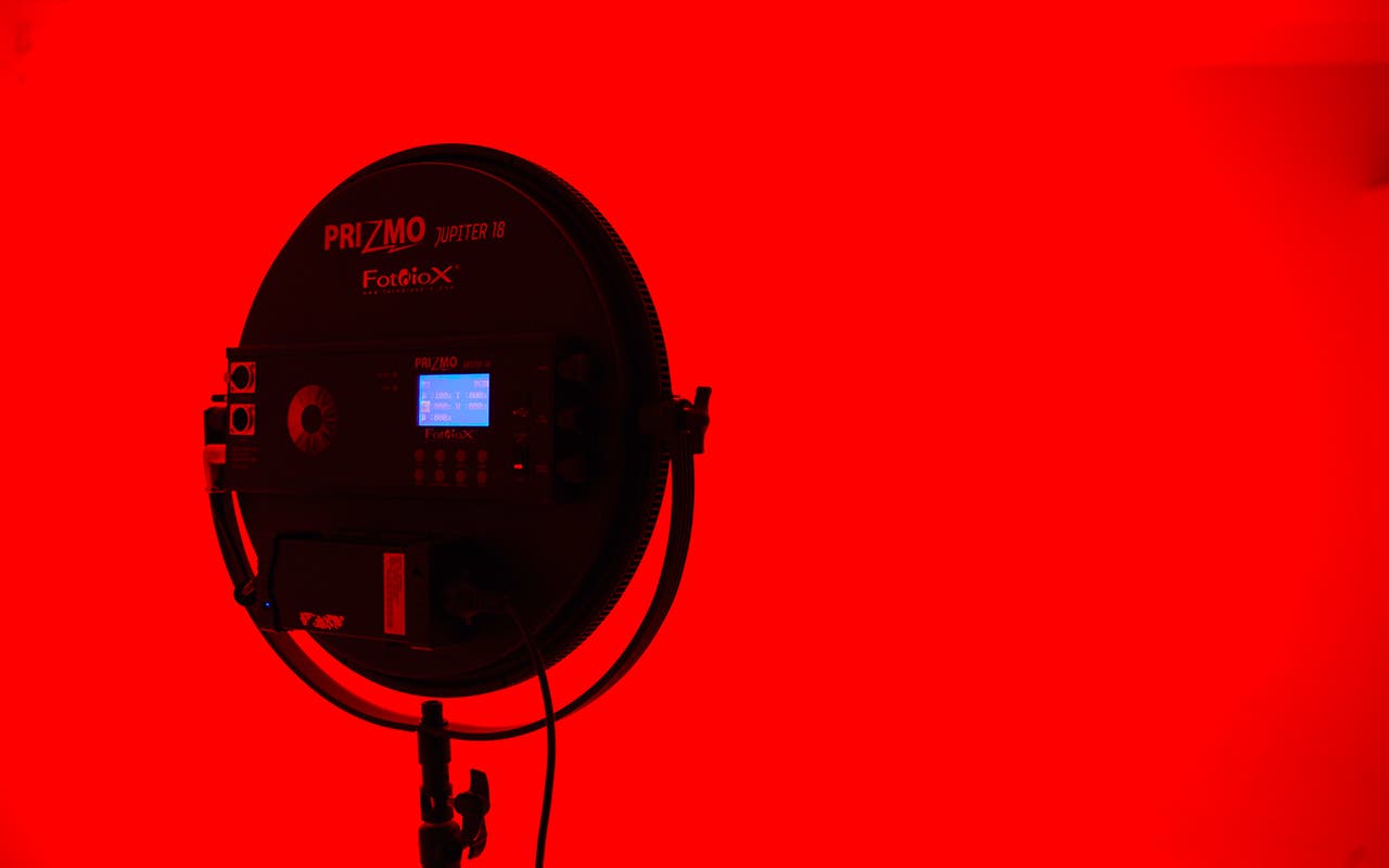 fotodiox Prizmo Jupiter18(RGBフルカラー 円形最薄LEDライト)の画像1
