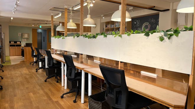 【大阪・梅田エリア/中津駅徒歩1分!】WEB会議・電話可能な超便利ワークスペース!ドロップインで利用可能!の写真2