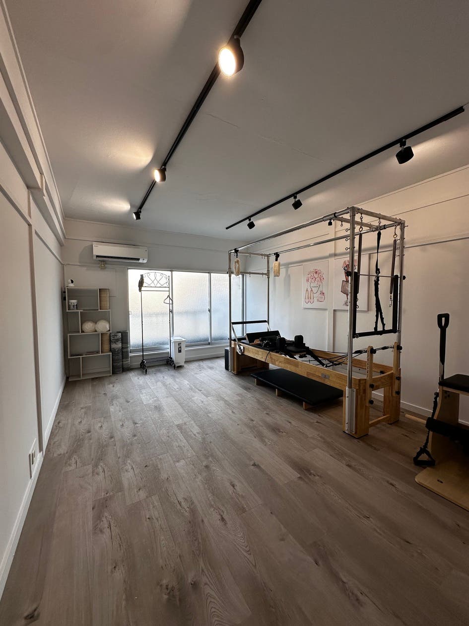 【原宿駅から徒歩２分】女性限定マシンピラティス・ヨガスタジオ　｜　パーソナルトレーニングにおすすめ！の写真5