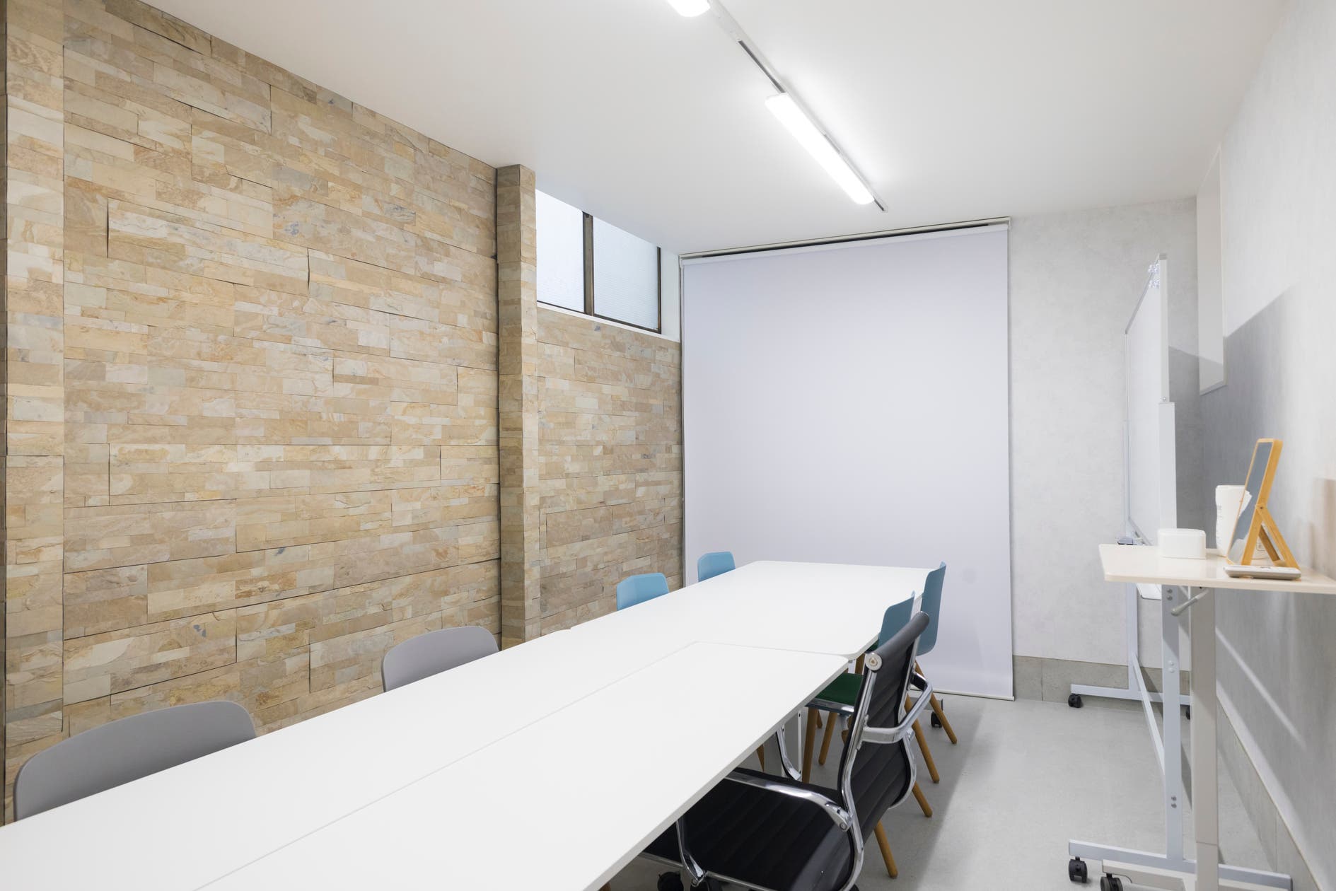 合計床面積約160平米の1棟レンタルプラン　自然光たっぷりの2階ハウススタジオ94平米と 1階ガレージスタジオの写真26