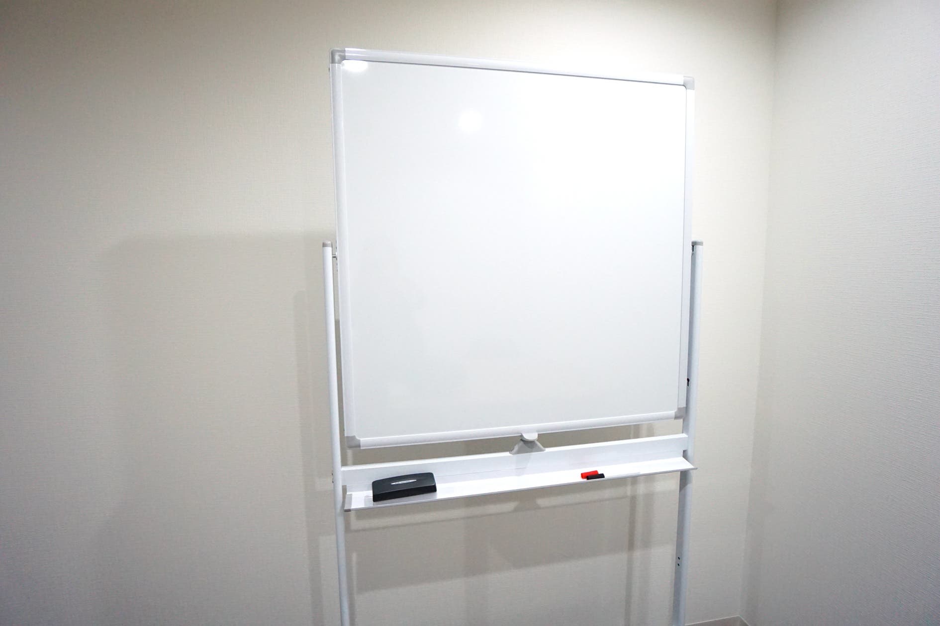 ＜小田急レンタルスペース　新宿小滝橋通り＞OPEN SALE🎉新宿西口駅徒歩1分🚃Wi-Fi📶スマートテレビ📺会議/商談/面接の写真13