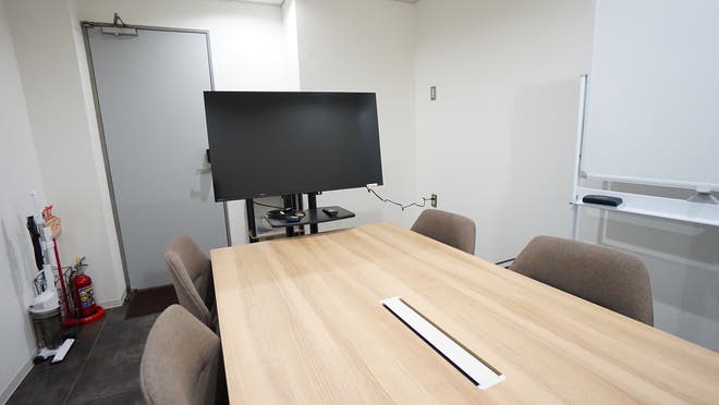 <小田急レンタルスペース 新宿小滝橋通り>OPEN SALE🎉新宿西口駅徒歩1分🚃Wi-Fi📶スマートテレビ📺会議/商談/面接の写真3