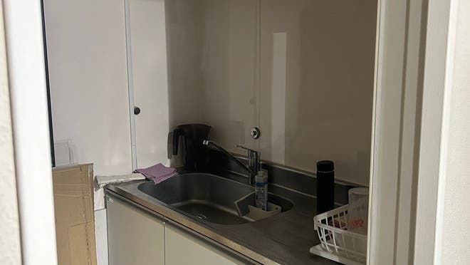 金山駅から徒歩1分の高品質会議室/大型モニター/壁一面のホワイトボード/受付スタッフ毎日常駐で安心の写真6