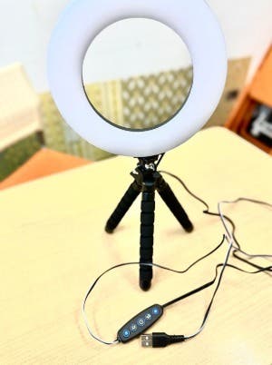 🎄12月限定【西新宿駅4分】高速WiFi/モニター/プロジェクター/最大収容人数16名/会議・セミナー・研修・撮影・控室に最適の写真13