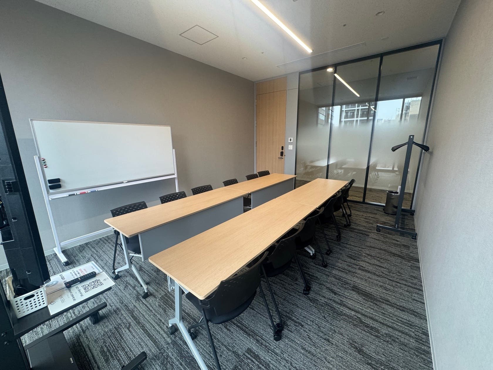 【地下鉄仙台駅 徒歩5分】12席着席可/光回線高速WiFi/有人スタッフ/飲食可/貸し会議室 [Room(1)]の写真14