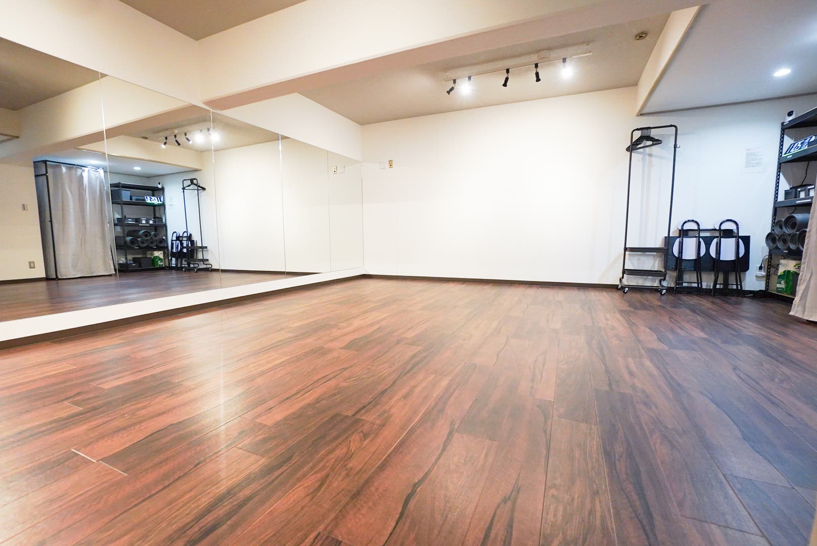 【クロスロード古市ダンススタジオ】即日予約OK◎大型ミラー✨駐輪場あり（4台まで）🚲の写真11