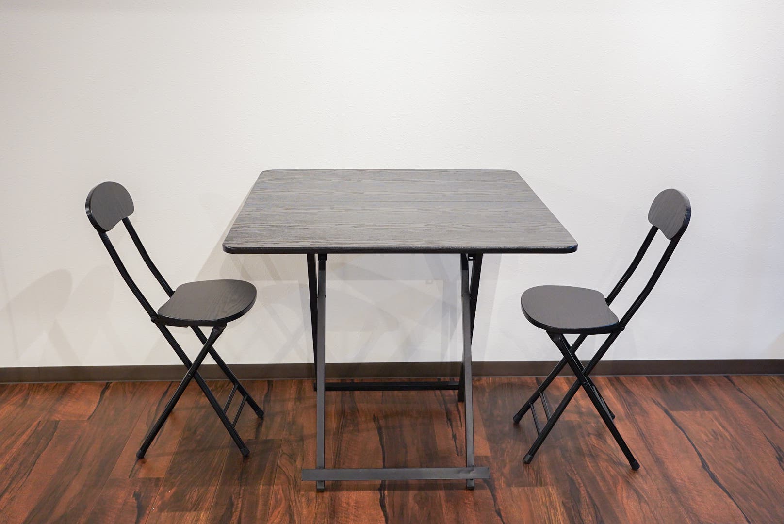 折り畳みテーブル・チェアー2脚の画像1