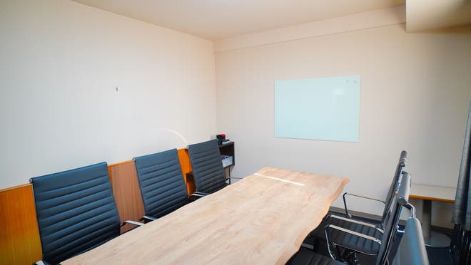 <豊橋駅前プライベートスペース725>光回線Wi-Fi📶50型スマートテレビ🖥️会議/商談/ビジネス/ワークショップの写真4