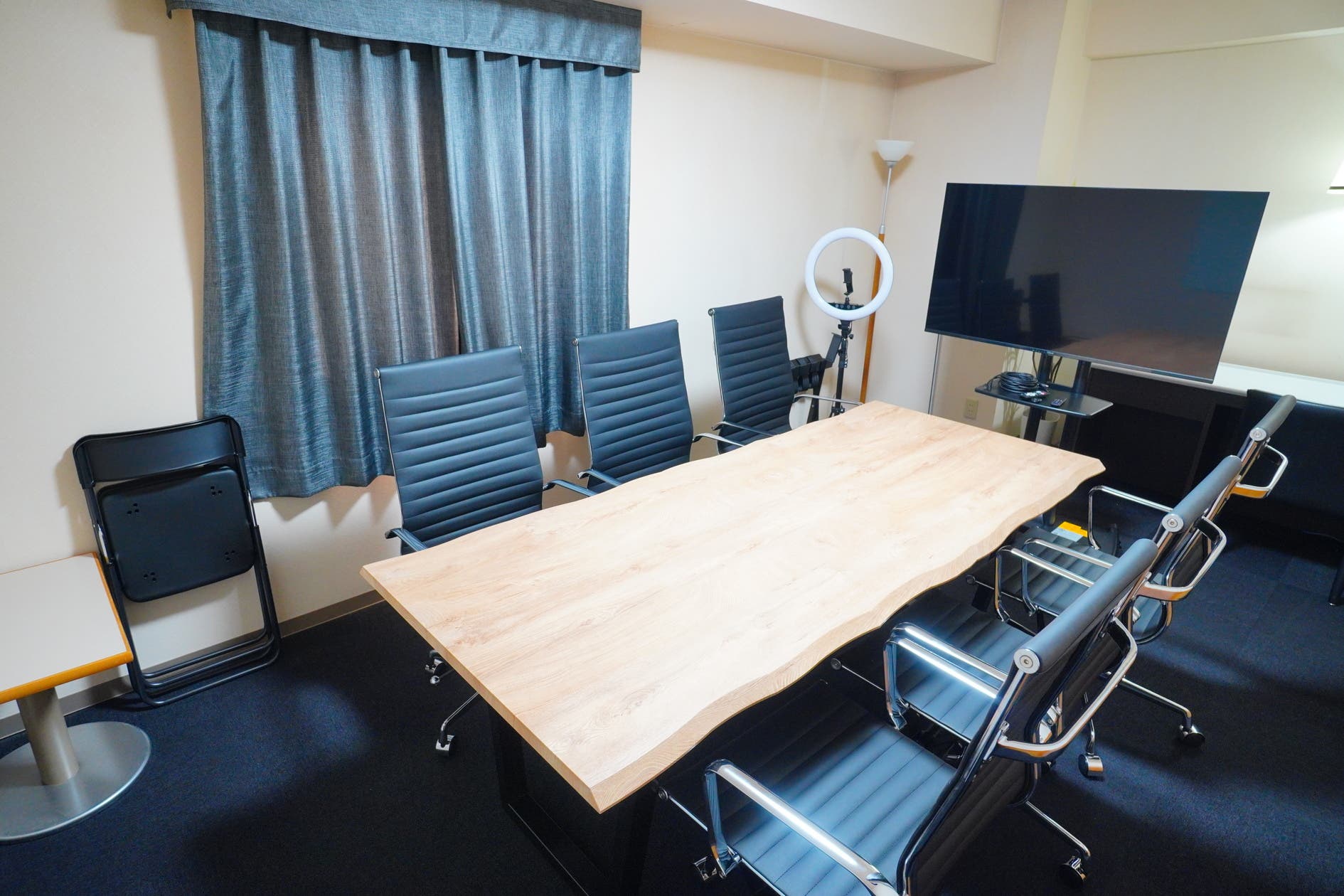 ＜豊橋駅前プライベートスペース725＞光回線Wi-Fi📶50型スマートテレビ🖥️会議/商談/ビジネス/ワークショップの写真6