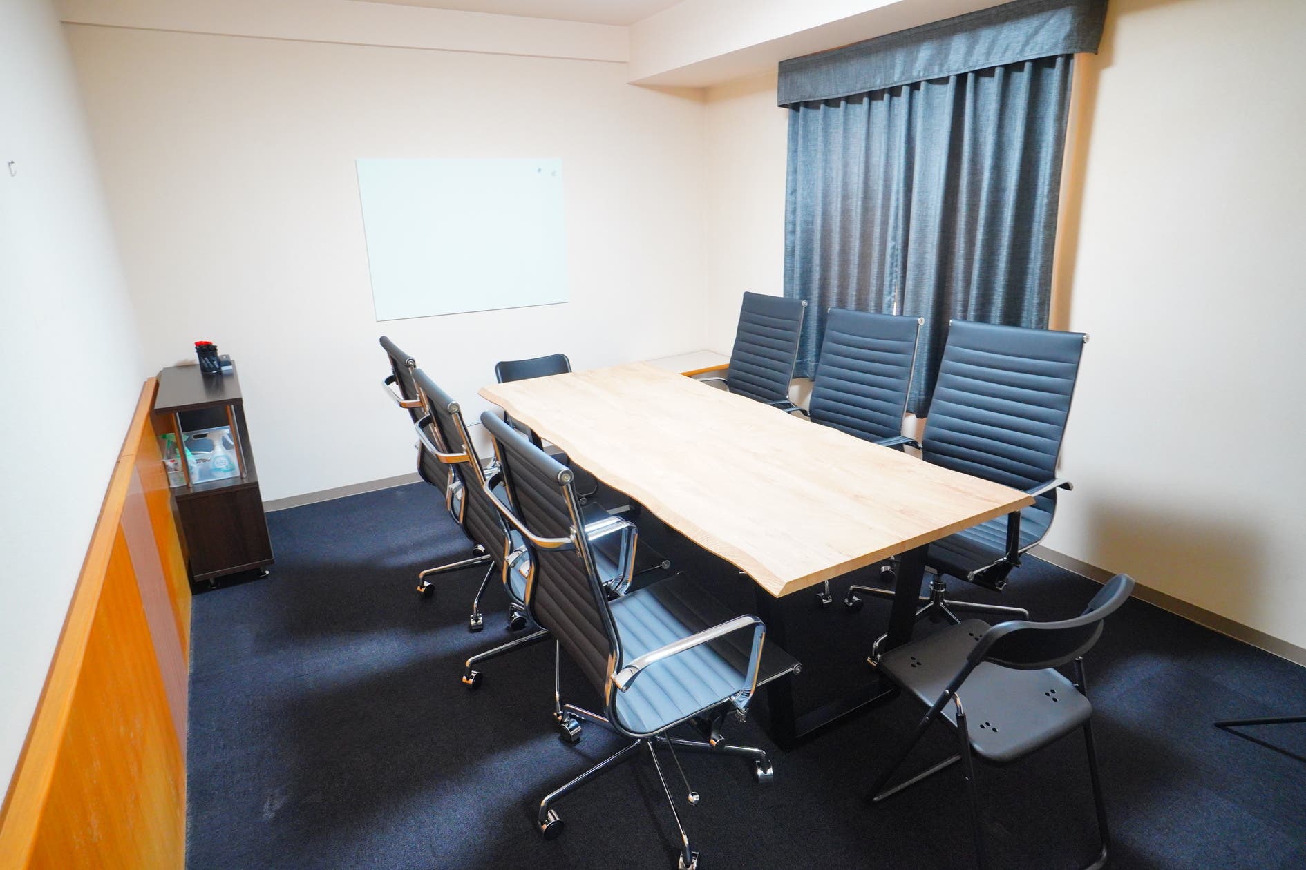 ＜豊橋駅前プライベートスペース725＞光回線Wi-Fi📶50型スマートテレビ🖥️会議/商談/ビジネス/ワークショップの写真7