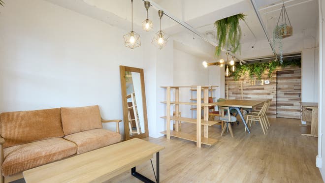 【大阪天満宮駅3分】room1 ポップアップストアや展示会に最適な視認性抜群路面に面した木のぬくもりを感じられるレンタルスペースの写真2