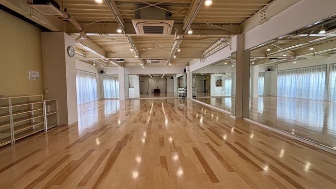 獨協大学前駅・東口・徒歩2分・ダンスが出来るスタジオの写真2