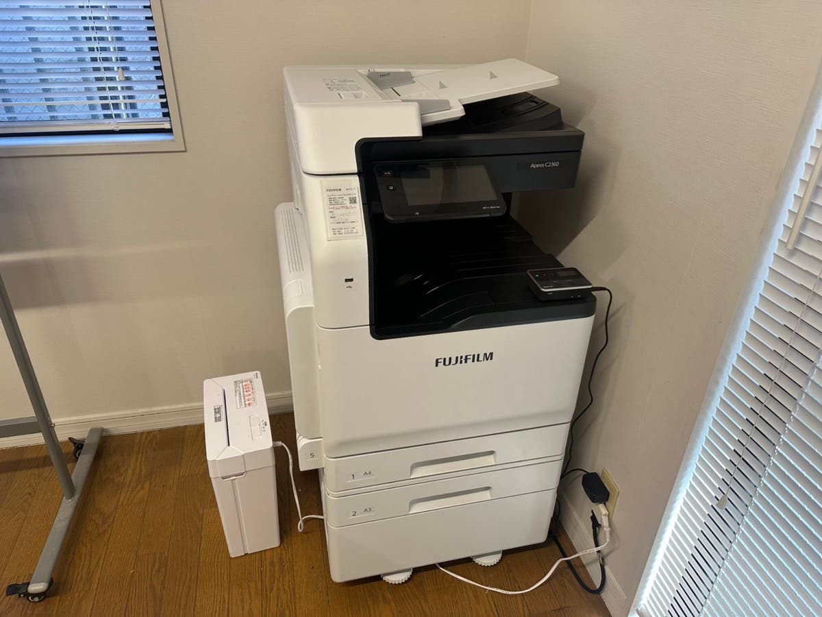 【東高円寺にあるコワーキングスペース】完全個室のテレカンブースAの写真7