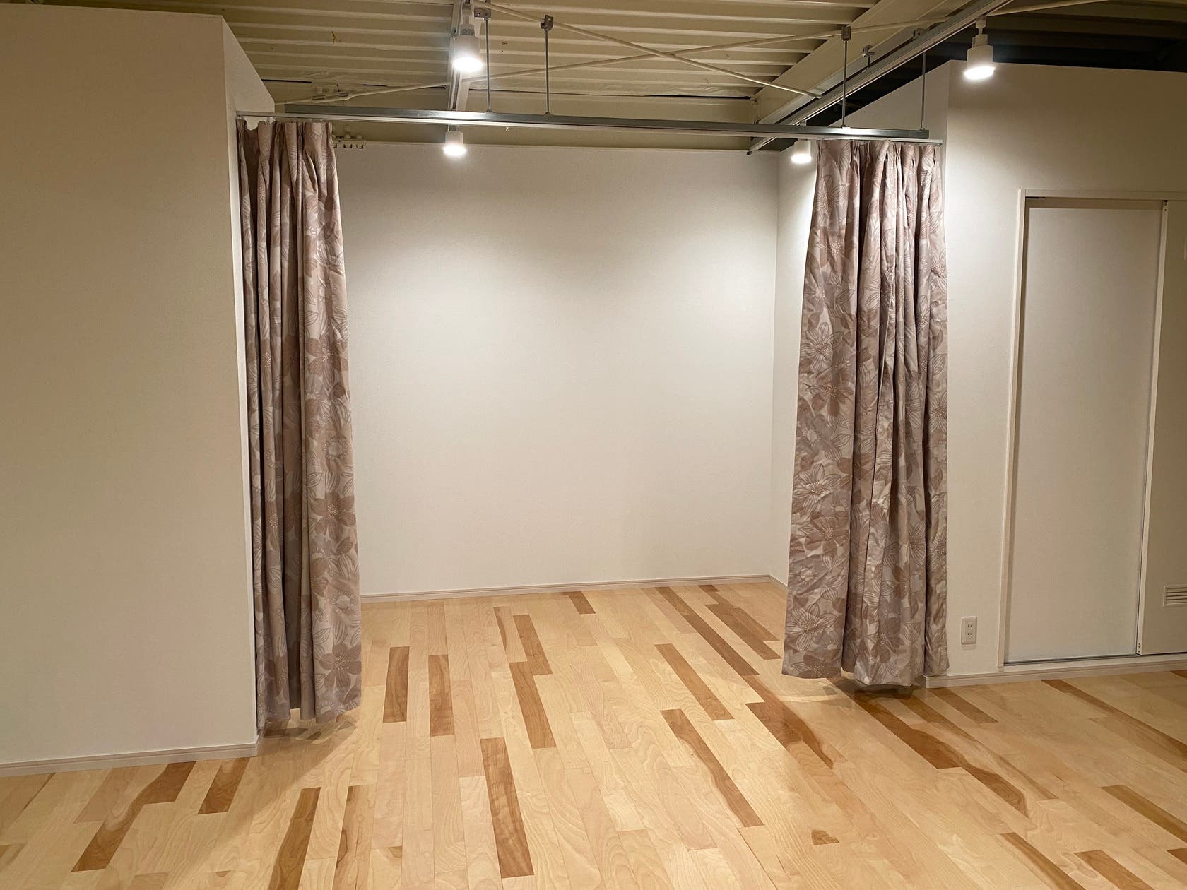 獨協大学前駅・東口・徒歩2分・ダンスが出来るスタジオの写真5