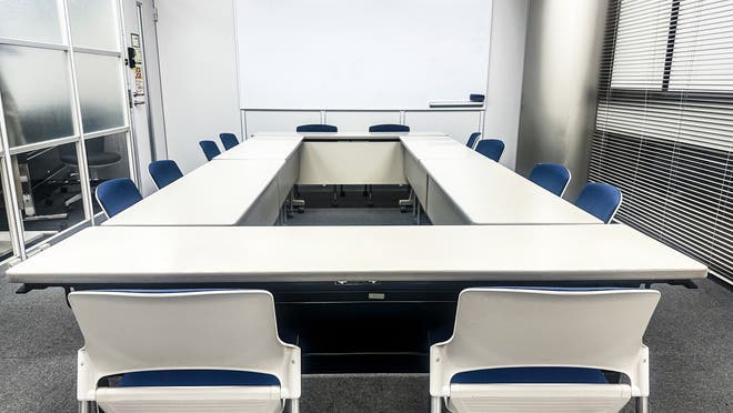 東銀座駅から徒歩2分!スタッフ常駐のため安心してご利用いただけます!✨Wi-Fi有り⭐️【20名セミナールーム】⭐️の写真4