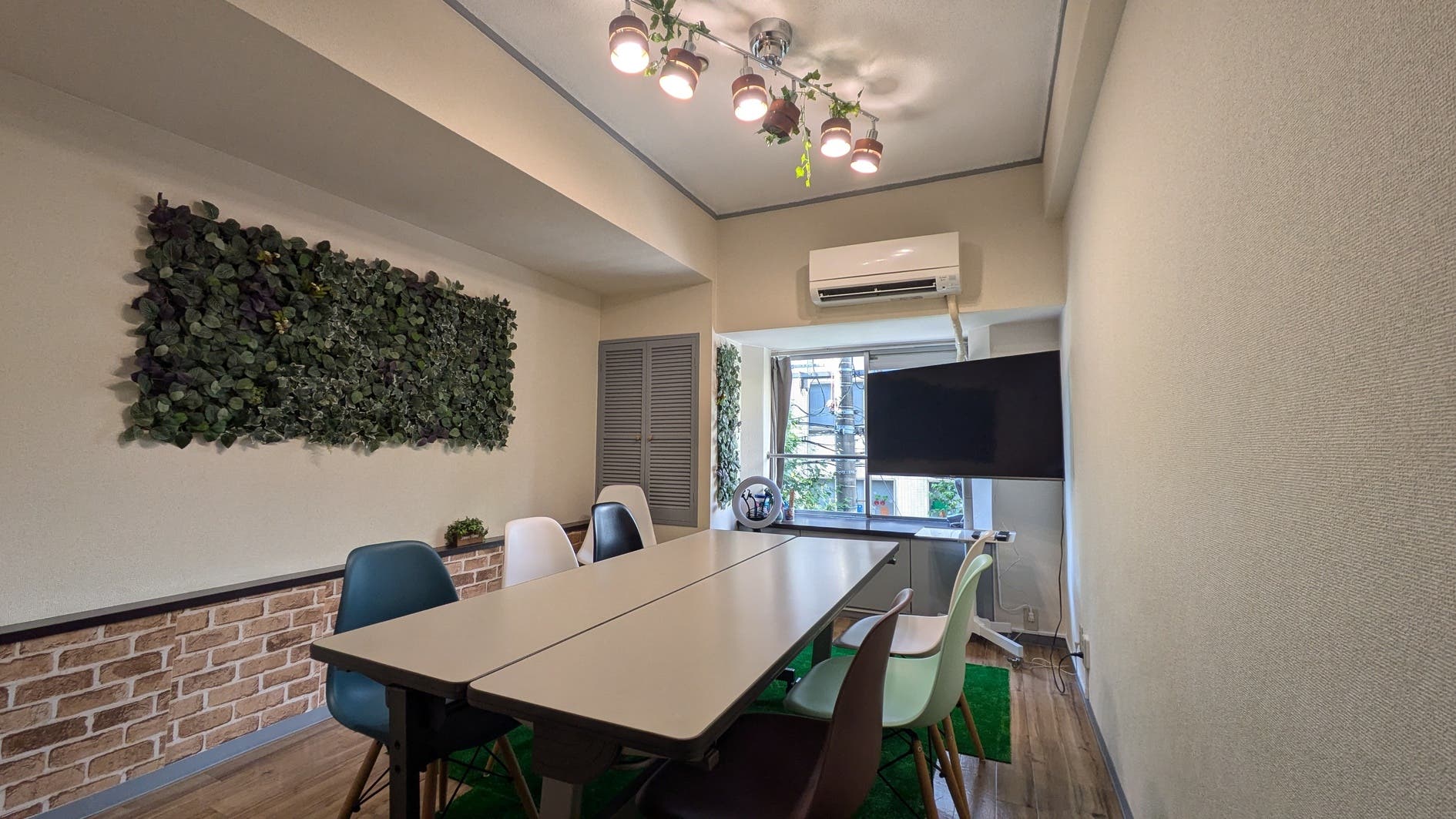 金山の緑のスペース🌿光Wi-Fi24時間飲食可!50型TV有📺️金山駅徒歩1分の写真1