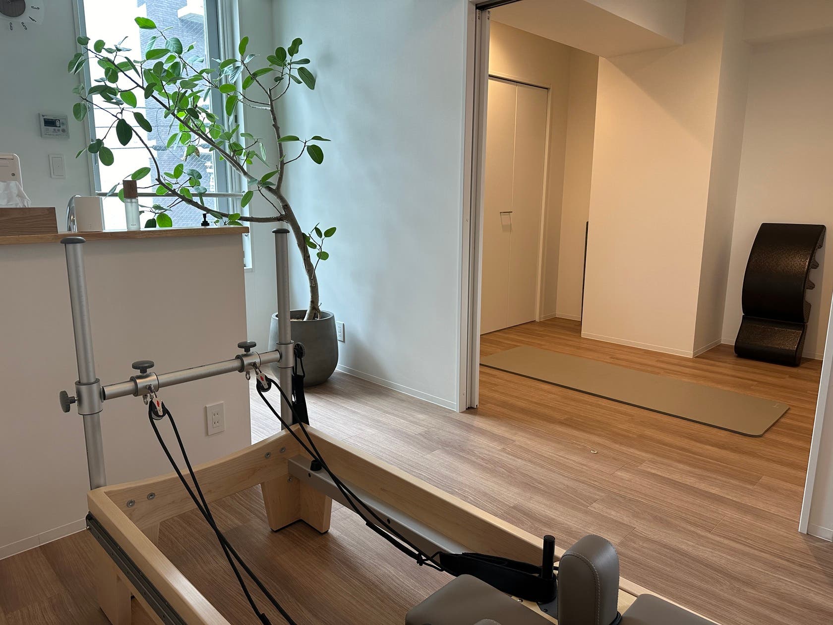 四ツ橋駅から徒歩2分のマシーンピラティススタジオの写真5