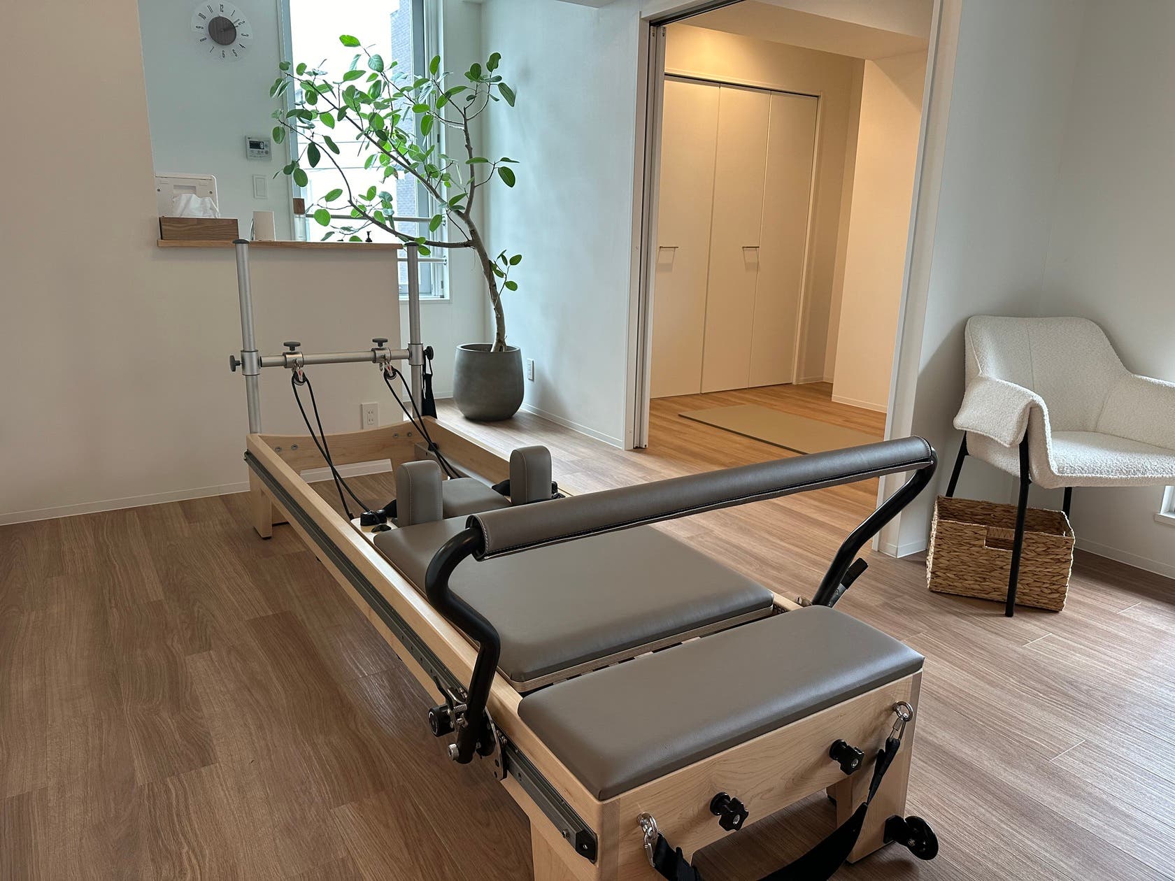 四ツ橋駅から徒歩2分のマシーンピラティススタジオの写真6