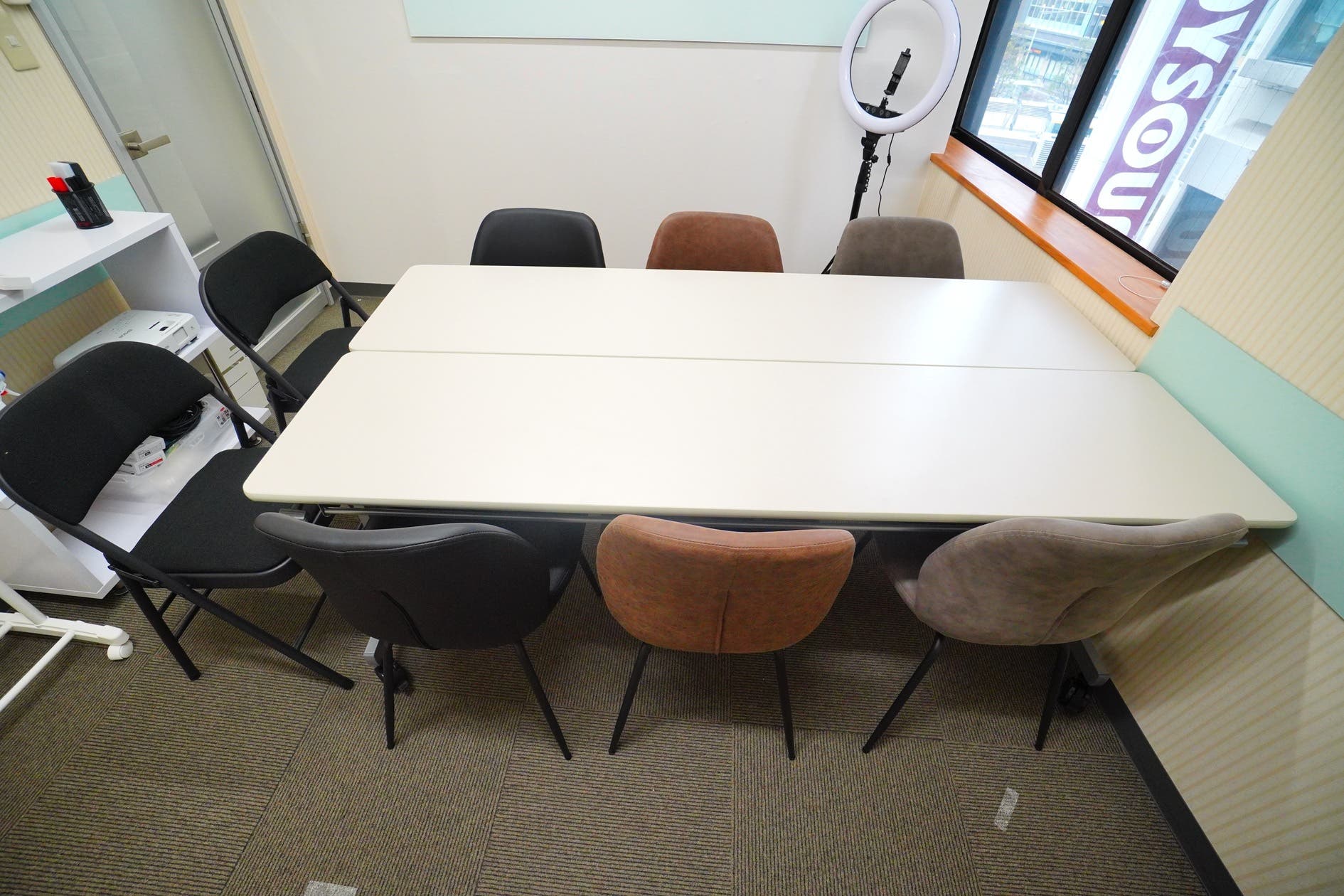 ＜スカイラークビル4階小貸会議室 Room8＞小田原駅徒歩1分🚃8名収容🪑光回線Wi-Fi📶会議/商談/面接/ZOOMの写真7
