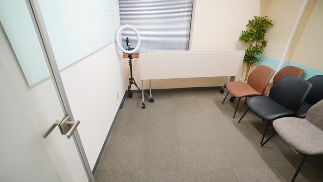 <スカイラークビル4階小貸会議室 Room8>小田原駅徒歩1分🚃8名収容🪑光回線Wi-Fi📶会議/商談/面接/ZOOMの写真9