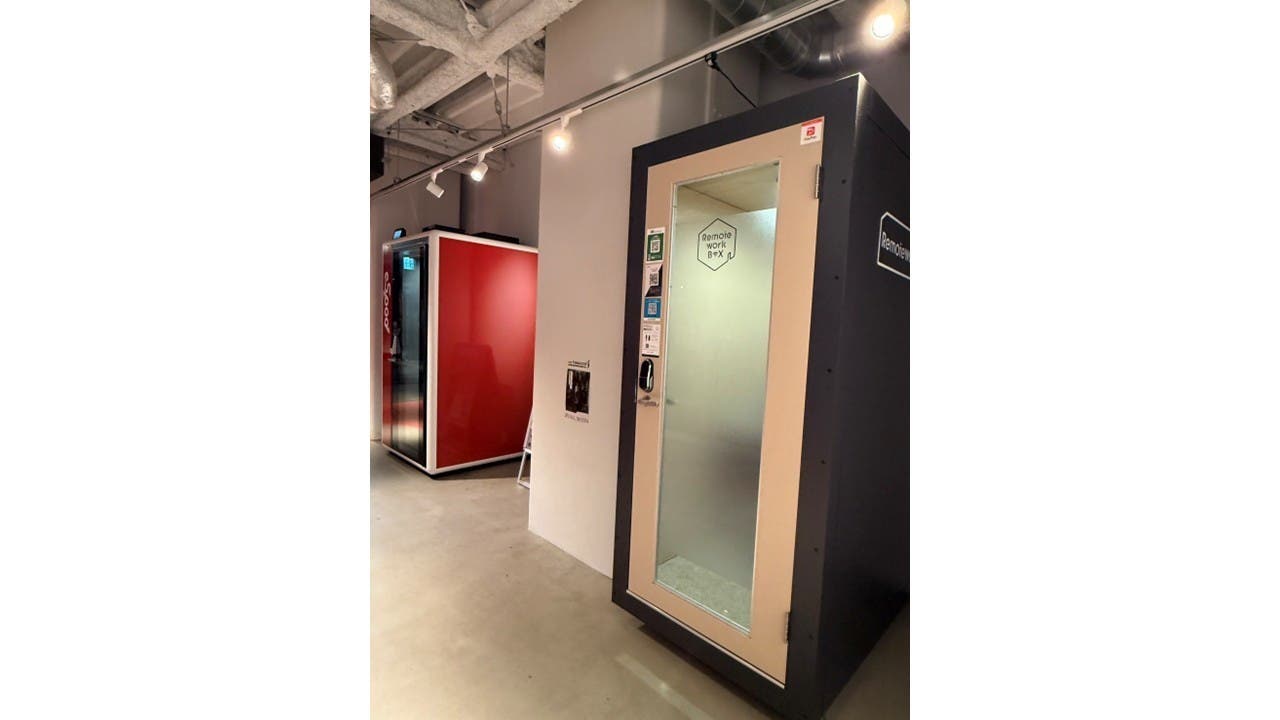 ＜RemoteworkBOX SEEKBASE店【No.1】＞完全個室⭐️Wi-Fi無料！テレワーク/Zoom/自習の写真2