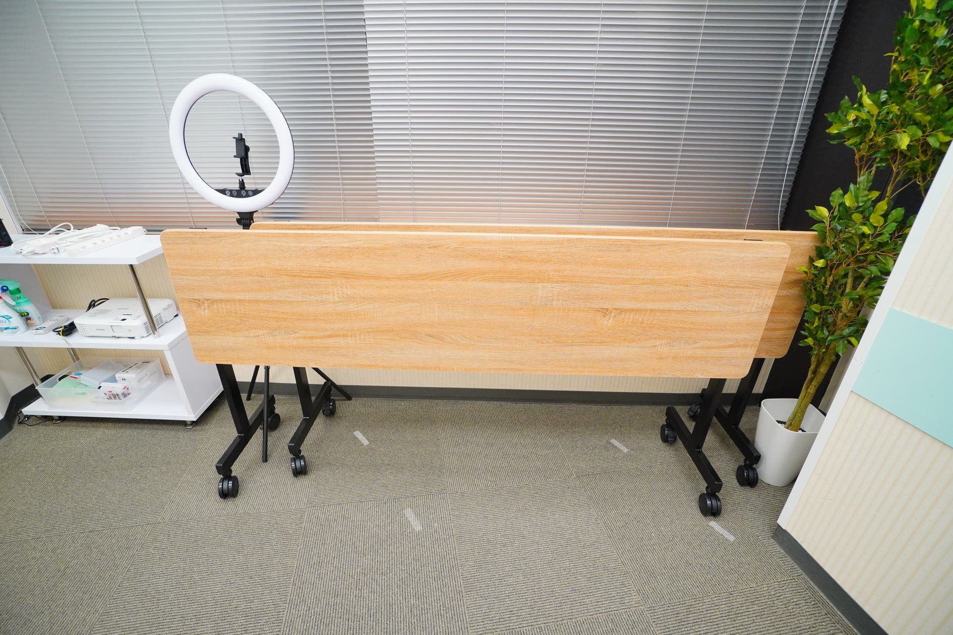 ＜スカイラークビル4階小貸会議室 Room7＞小田原駅徒歩1分🚃8名収容🪑光回線Wi-Fi📶会議/商談/面接/ZOOMの写真9