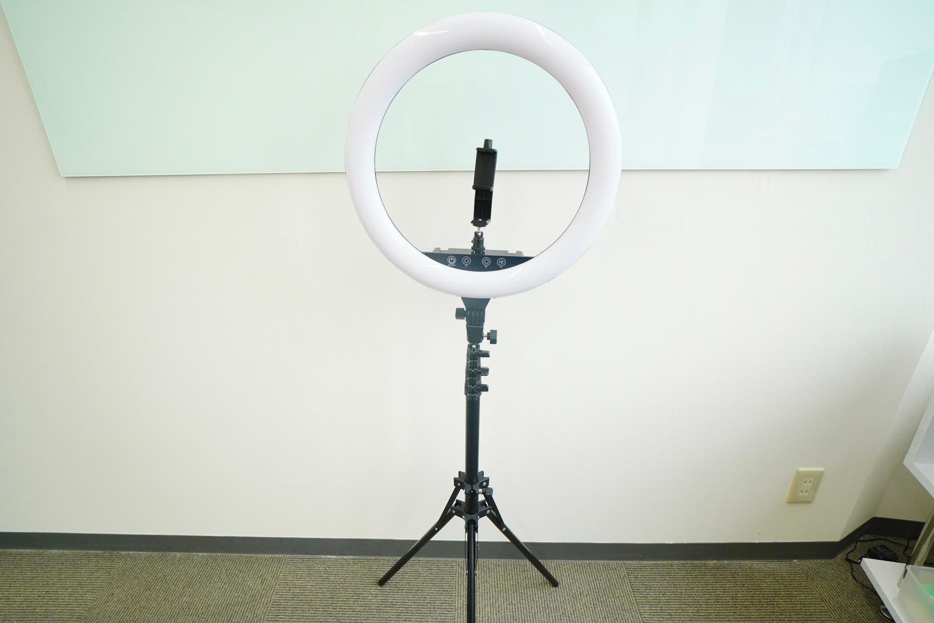 ＜スカイラークビル4階小貸会議室 Room3＞小田原駅徒歩1分🚃6名収容🪑光回線Wi-Fi📶会議/商談/面接/ZOOMの写真8