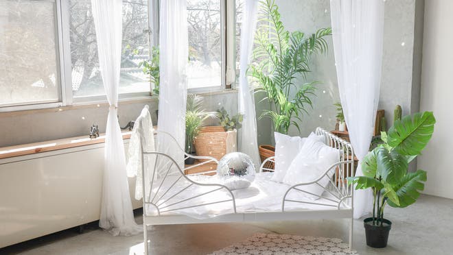 今治駅から徒歩10分!明るくおしゃれな撮影スタジオ!の写真1