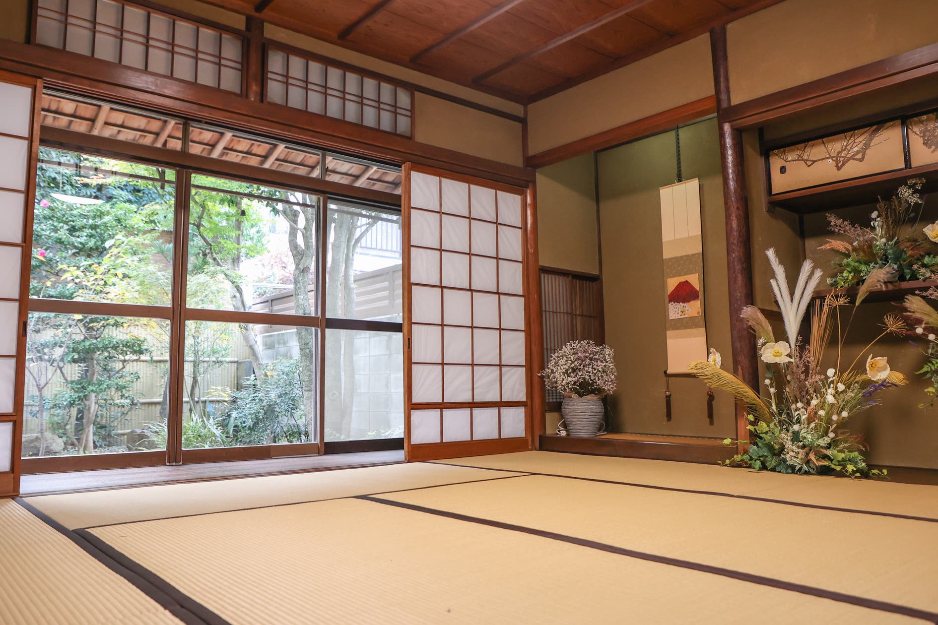 鞍馬口より5分駅近！レンタルフォトスタジオ・レンタルサロン・ヨガ教室・庭園でのお茶会などの写真7