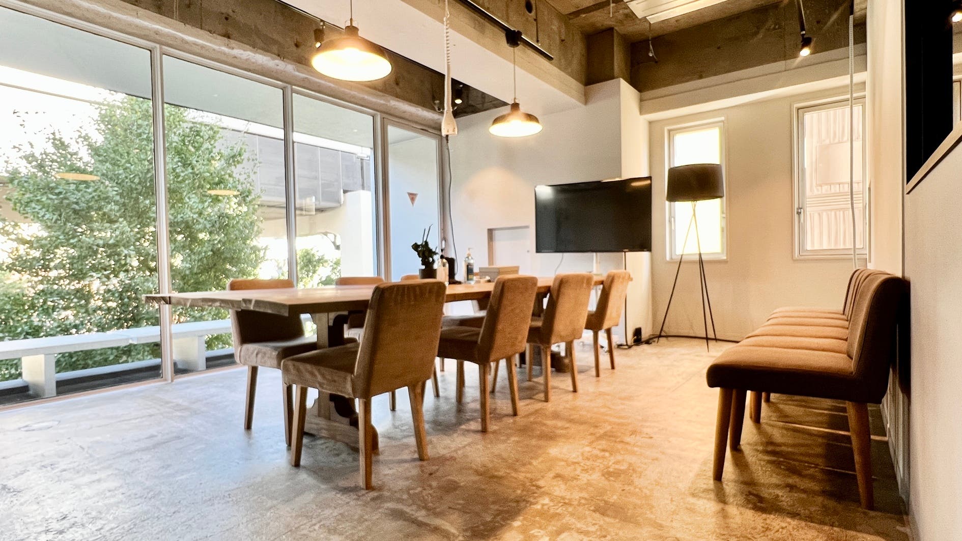 ミーティングルームの画像1