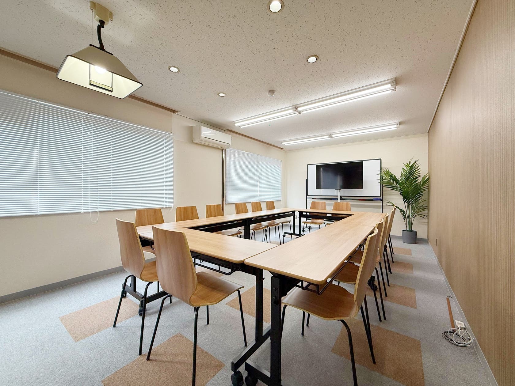 【東武宇都宮駅東口徒歩２分！】アルコール🍺飲食🍙持込もOK！懇親会もできる会議室◆セミナー・イベント・ワークショップに｜EV有！の写真9