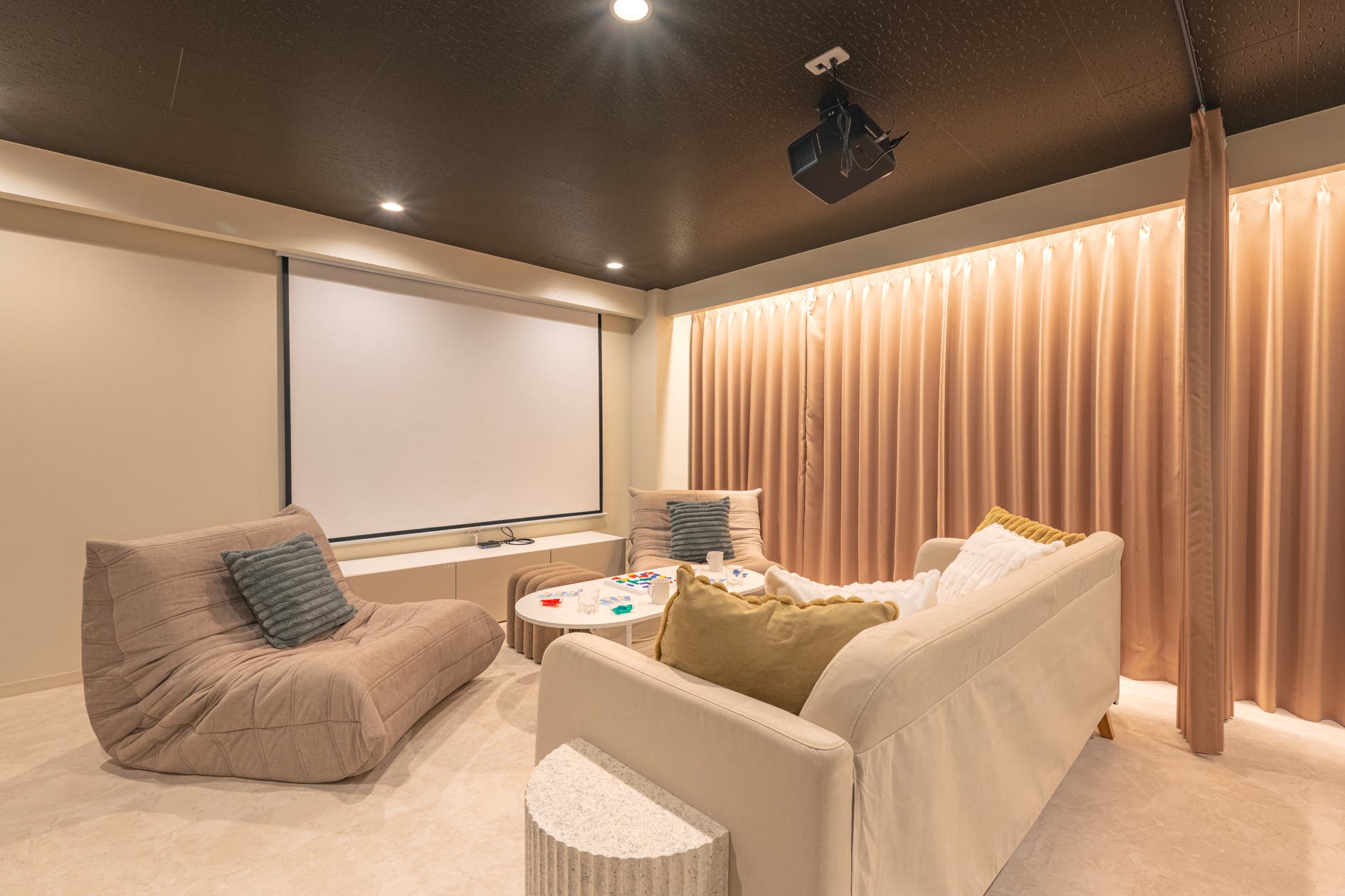 スペモ🎬クリスマス🎄新橋駅8分❗映画鑑賞🎥プロジェクター👀ゲーム🎮パーティー💖594_CINEMA新橋の写真16