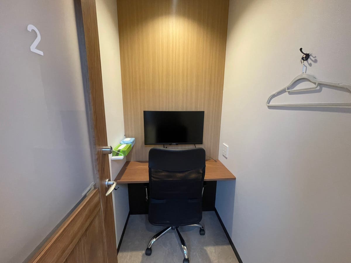 【¥330/30分！王子駅から1分】モニター・フリードリンク付き1名個室（個室1）※予約時間前は入室不可の写真2