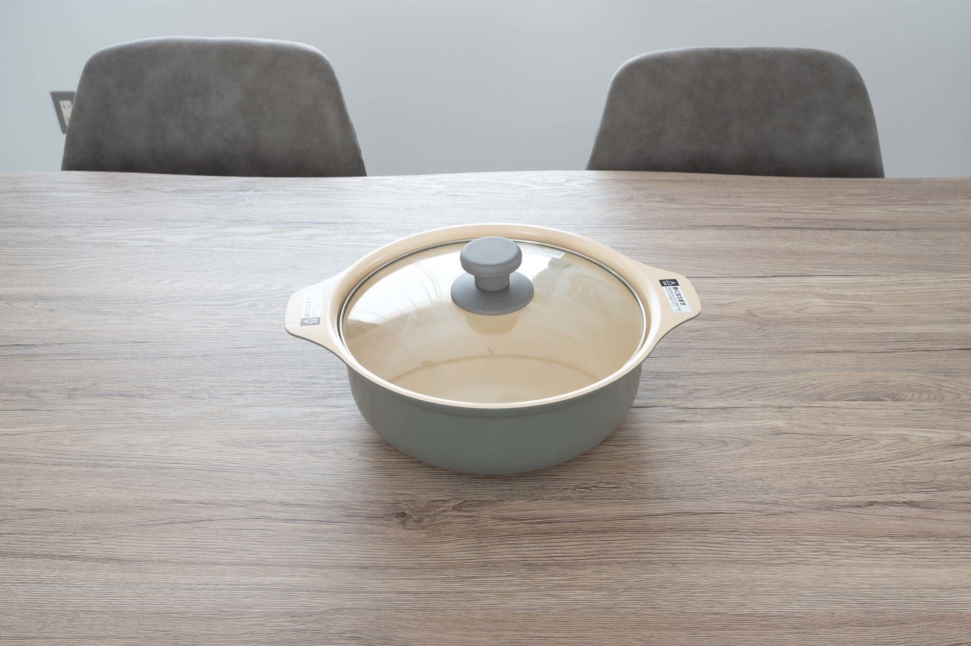 【アクセス抜群】銀座でワンランク上の懇親会やママ会、セミナー等のイベント会場にも👌最大20名・飲食OK・コンビニ30秒の写真21