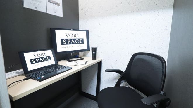 【茅場町駅3番出口0分】個室No.11/WEB会議/資格勉強/無料高速Wifi/途中外出可(鍵付)の写真1