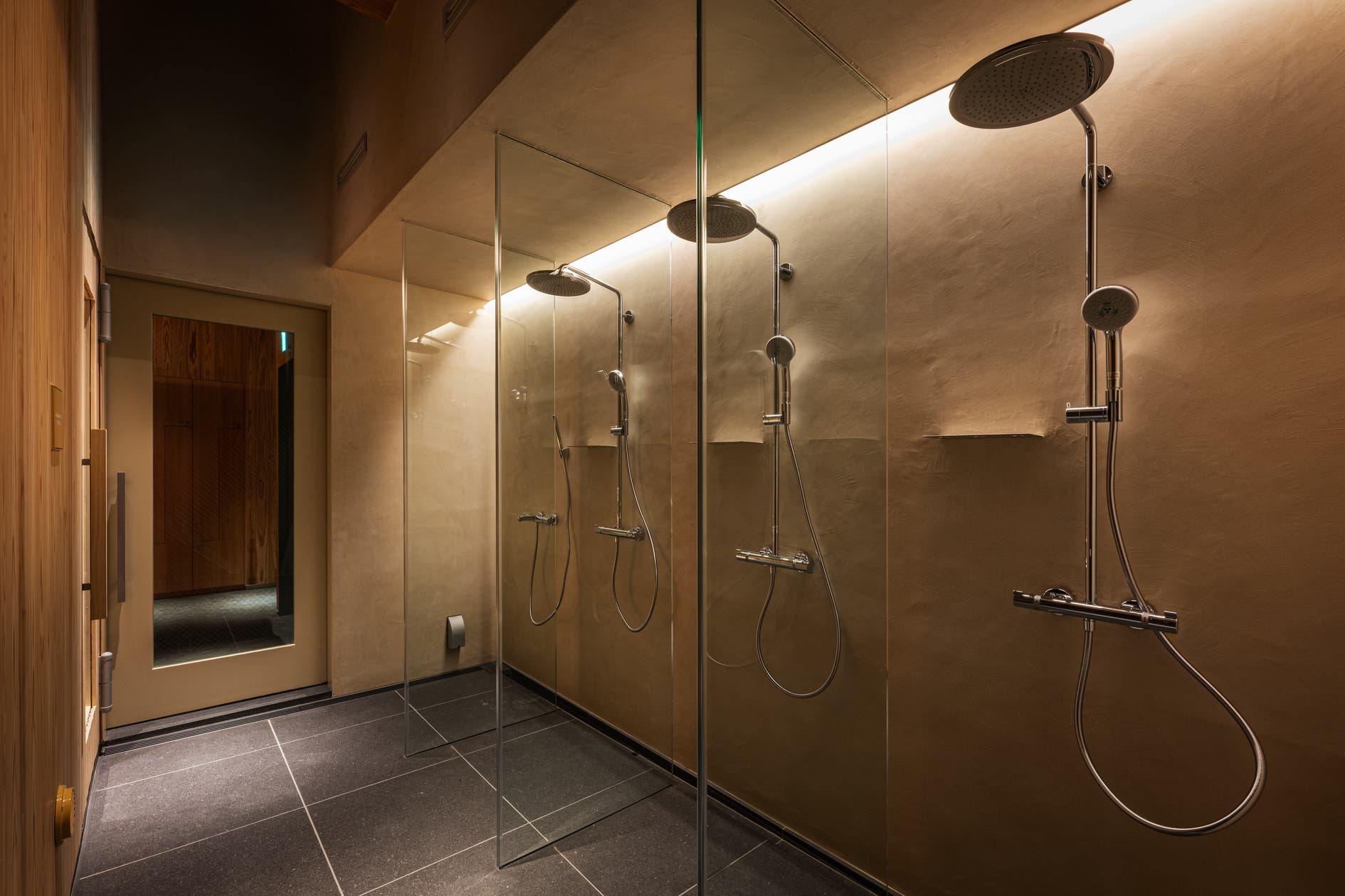 銀座を一望する天空のととのいの写真4